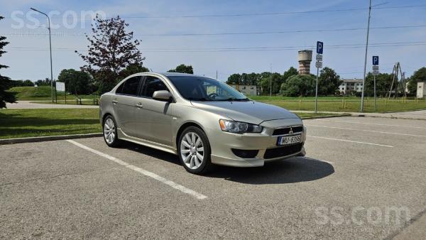 Grey Mitsubishi Lancer 2008 in Riga, with an engine capacity of 1.80 L and mileage of 240 thousand km for 2300 €, photo 2 on AUTOMOTO.COM.LV