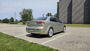 Серый Мицубиси Лансер 2008 в Рига, объемом двигателя 1.80 л и пробегом 240 тыс. км за 2300 €, фото 4 на AUTOMOTO.COM.LV