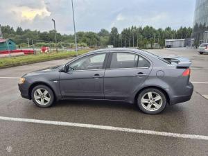 Grey Mitsubishi Lancer 2008 in Pakruojis, with an engine capacity of 1.97 L and mileage of 235 thousand km for 1850 €, photo 3 on AUTOMOTO.COM.LV
