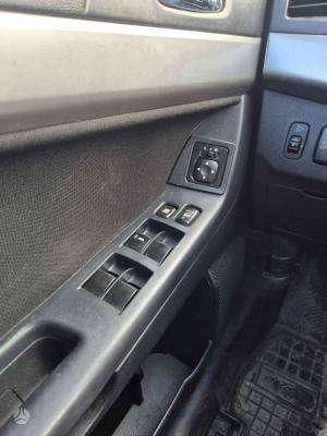 Grey Mitsubishi Lancer 2008 in Pakruojis, with an engine capacity of 1.97 L and mileage of 235 thousand km for 1850 €, photo 13 on AUTOMOTO.COM.LV