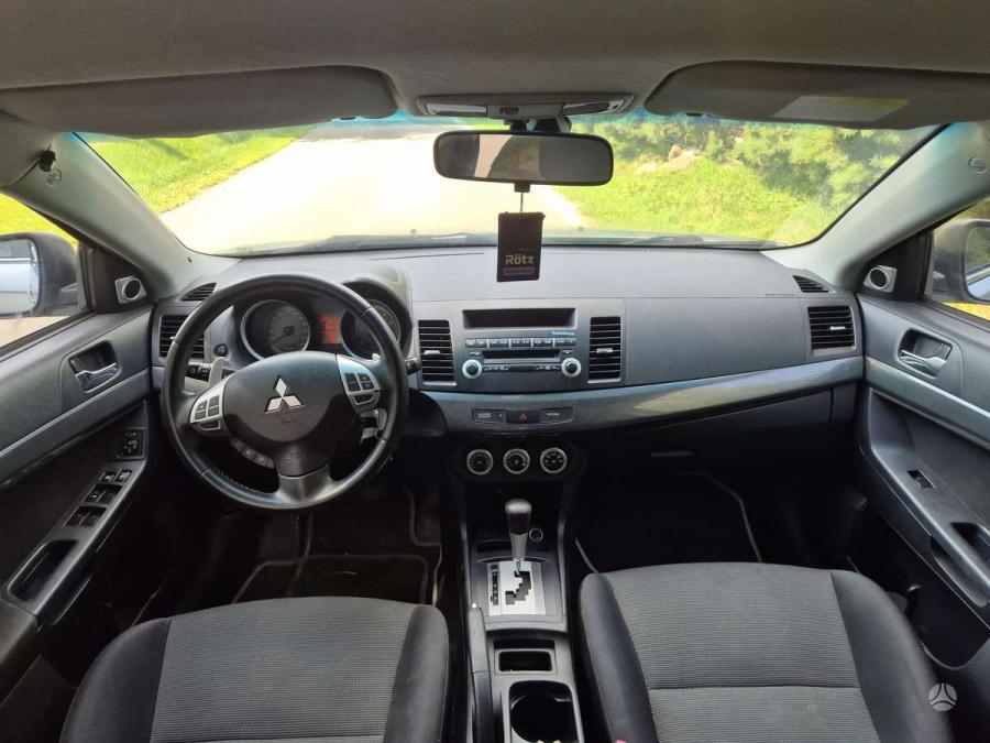 Pelēks Mitsubishi Lancer 2008 Viļņa, ar dzinēja tilpumu 1.80 L un nobraukumu 200 tūkst. km par 1950 €, foto 16 vietnē AUTOMOTO.COM.LV