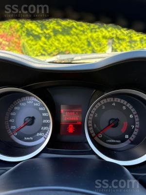 Pelēks Mitsubishi Lancer 2008 Rīga, ar dzinēja tilpumu 1.50 L un nobraukumu 250 tūkst. km par 1800 €, foto 11 vietnē AUTOMOTO.COM.LV