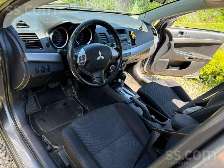 Pelēks Mitsubishi Lancer 2008 Rīga, ar dzinēja tilpumu 1.50 L un nobraukumu 250 tūkst. km par 1800 €, foto 12 vietnē AUTOMOTO.COM.LV