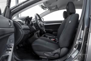 Pelēks Mitsubishi Lancer 2009 Rīga, ar dzinēja tilpumu 1.80 L un nobraukumu 103 tūkst. km par 3990 €, foto 9 vietnē AUTOMOTO.COM.LV
