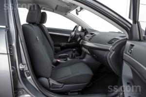 Pelēks Mitsubishi Lancer 2009 Rīga, ar dzinēja tilpumu 1.80 L un nobraukumu 103 tūkst. km par 3990 €, foto 10 vietnē AUTOMOTO.COM.LV