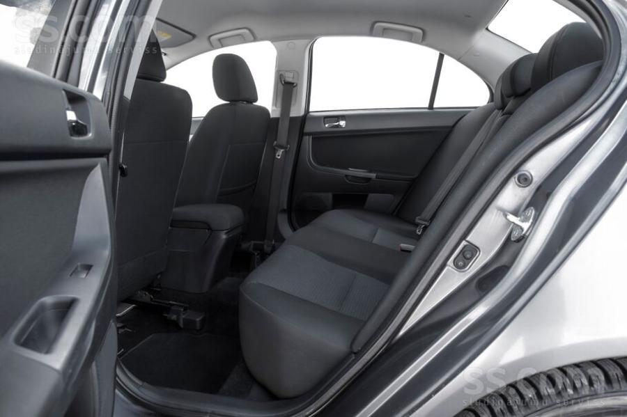 Pelēks Mitsubishi Lancer 2009 Rīga, ar dzinēja tilpumu 1.80 L un nobraukumu 103 tūkst. km par 3990 €, foto 11 vietnē AUTOMOTO.COM.LV