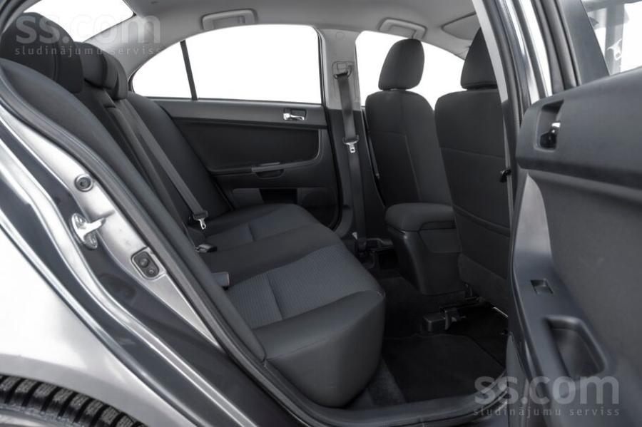Pelēks Mitsubishi Lancer 2009 Rīga, ar dzinēja tilpumu 1.80 L un nobraukumu 103 tūkst. km par 3990 €, foto 14 vietnē AUTOMOTO.COM.LV
