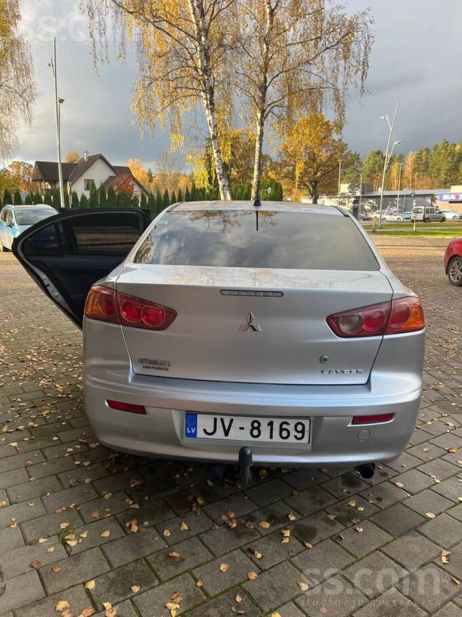 Pelēks Mitsubishi Lancer 2010 Rīga, ar dzinēja tilpumu 2.00 L un nobraukumu 227 tūkst. km par 3499 €, foto 5 vietnē AUTOMOTO.COM.LV