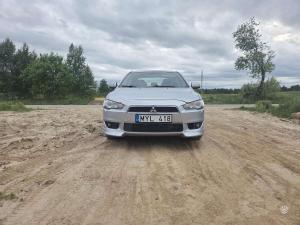 Grey Mitsubishi Lancer 2010 in Vilnius, with an engine capacity of 1.97 L and mileage of 204 thousand km for 1750 €, photo 4 on AUTOMOTO.COM.LV