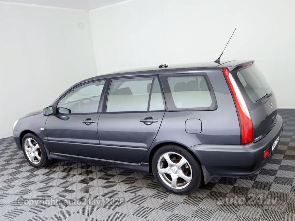 Pelēks Mitsubishi Lancer 2003 Tallina, ar dzinēja tilpumu 1.60 L un nobraukumu 163 tūkst. km par 1499 €, foto 4 vietnē AUTOMOTO.COM.LV