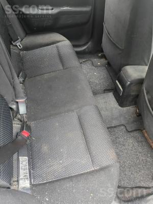 Pelēks Mitsubishi Lancer 2006 Rīga, ar dzinēja tilpumu 1.60 L un nobraukumu 225 tūkst. km par 1000 €, foto 5 vietnē AUTOMOTO.COM.LV