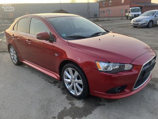 Mitsubishi Lancer 2015 in Vilnius, with an engine capacity of 1.80 L and mileage of 238 thousand km for 2999 €, photo 1 on AUTOMOTO.COM.LV