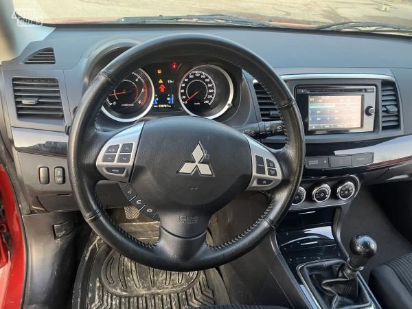 Mitsubishi Lancer 2015 in Vilnius, with an engine capacity of 1.80 L and mileage of 238 thousand km for 2999 €, photo 8 on AUTOMOTO.COM.LV