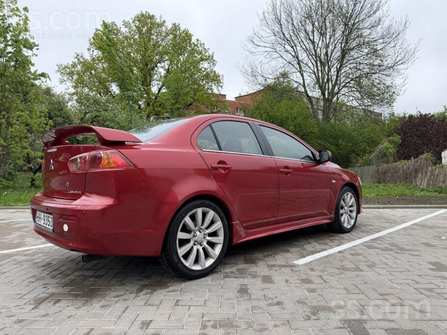 Sarkans Mitsubishi Lancer 2009 Rīga, ar dzinēja tilpumu 1.80 L un nobraukumu 242 tūkst. km par 2800 €, foto 3 vietnē AUTOMOTO.COM.LV