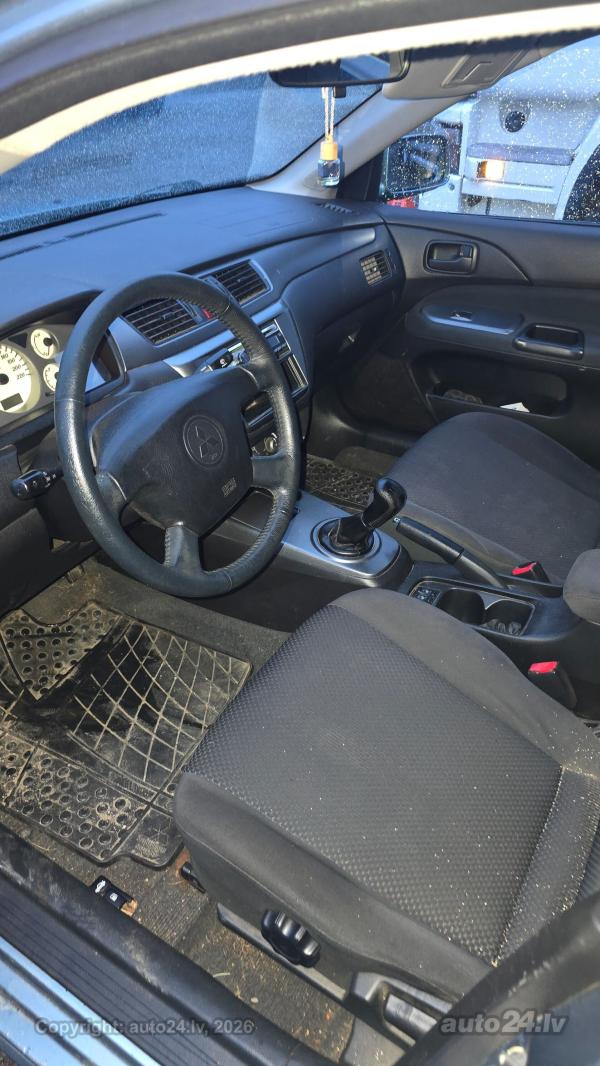 Mitsubishi Lancer 2005 Tallina, ar dzinēja tilpumu 1.60 L un nobraukumu 218 tūkst. km par 800 €, foto 5 vietnē AUTOMOTO.COM.LV