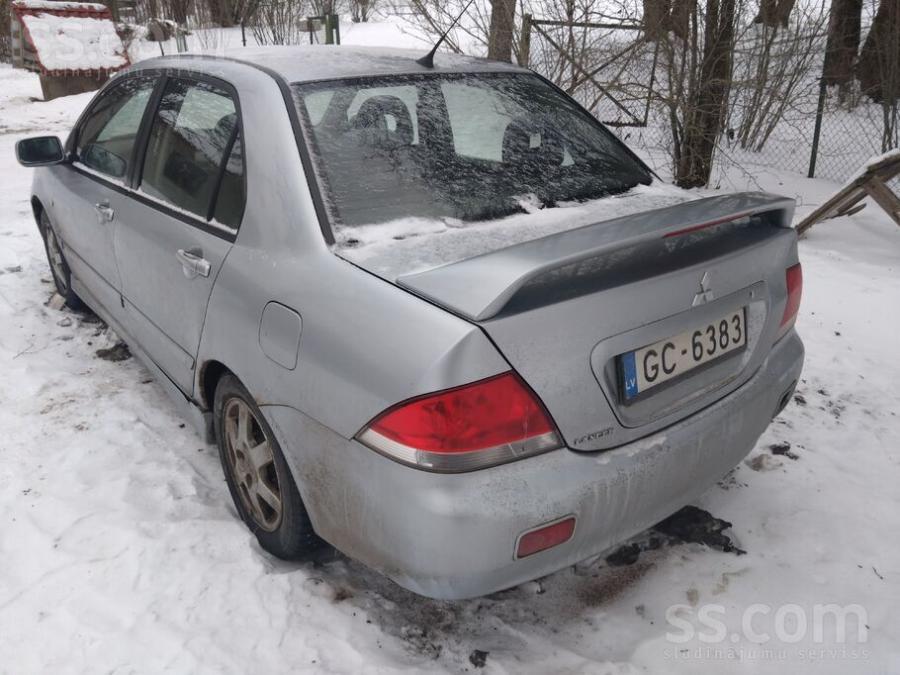 Mitsubishi Lancer 2006 in Riga, with an engine capacity of 1.60 L and mileage of 212 thousand km for 1290 €, photo 5 on AUTOMOTO.COM.LV