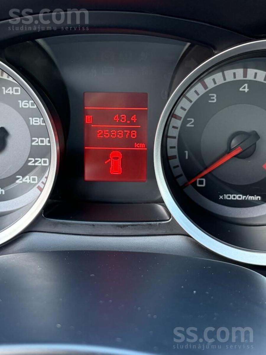 Mitsubishi Lancer 2007 in Riga, with an engine capacity of 1.50 L and mileage of 253 thousand km for 2800 €, photo 12 on AUTOMOTO.COM.LV