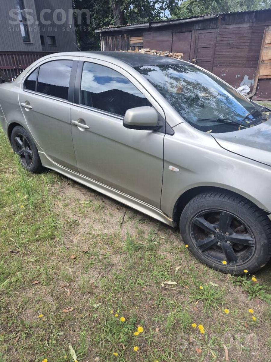 Мицубиси Лансер 2007 в Рига, объемом двигателя 2.00 л и пробегом 268 тыс. км за 500 €, фото 4 на AUTOMOTO.COM.LV