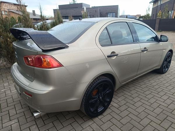 Mitsubishi Lancer 2008 Kauņa, ar dzinēja tilpumu 1.50 L un nobraukumu 198 tūkst. km par 1700 €, foto 3 vietnē AUTOMOTO.COM.LV