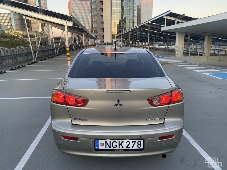 Mitsubishi Lancer 2008 in Vilnius, with an engine capacity of 1.50 L and mileage of 282 thousand km for 3299 €, photo 4 on AUTOMOTO.COM.LV