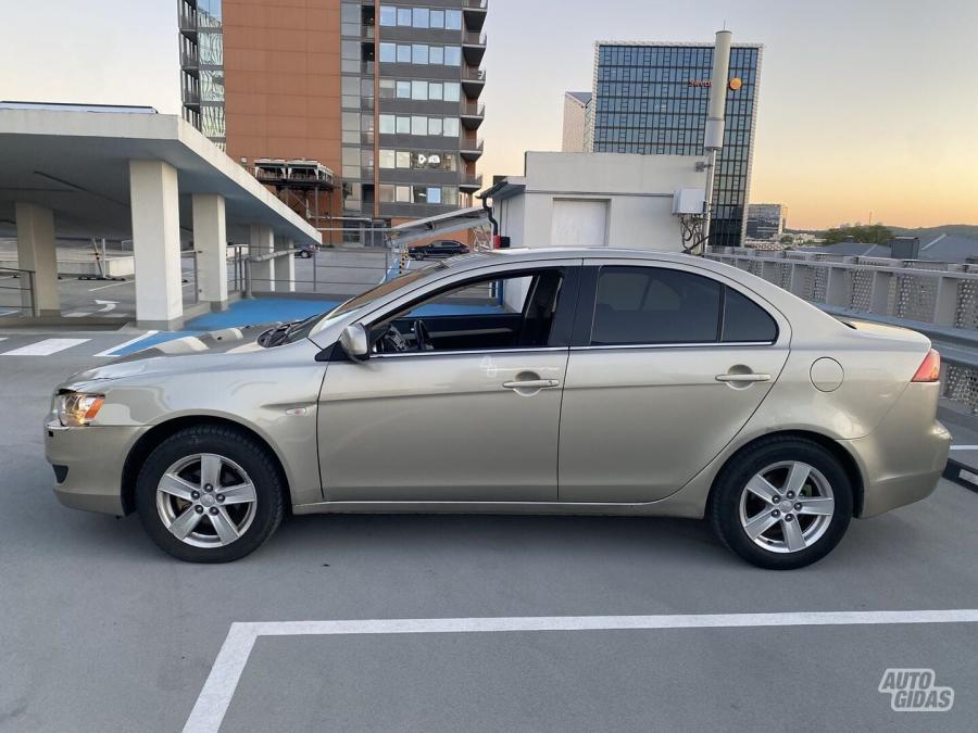 Mitsubishi Lancer 2008 in Vilnius, with an engine capacity of 1.50 L and mileage of 282 thousand km for 3299 €, photo 12 on AUTOMOTO.COM.LV