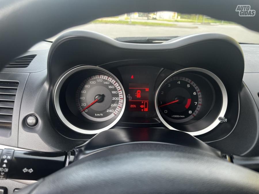 Mitsubishi Lancer 2008 in Vilnius, with an engine capacity of 1.80 L and mileage of 235 thousand km for 3200 €, photo 8 on AUTOMOTO.COM.LV