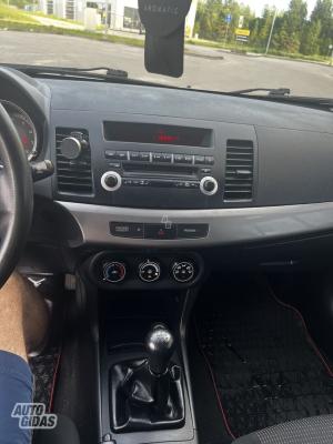 Mitsubishi Lancer 2008 in Vilnius, with an engine capacity of 1.80 L and mileage of 235 thousand km for 3200 €, photo 9 on AUTOMOTO.COM.LV