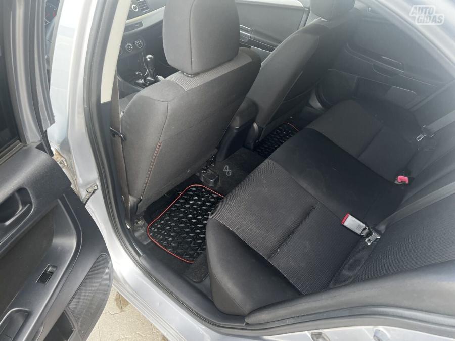 Mitsubishi Lancer 2008 in Vilnius, with an engine capacity of 1.80 L and mileage of 235 thousand km for 3200 €, photo 10 on AUTOMOTO.COM.LV