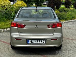 Mitsubishi Lancer 2009 Rīga, ar dzinēja tilpumu 1.80 L un nobraukumu 153 tūkst. km par 2300 €, foto 8 vietnē AUTOMOTO.COM.LV