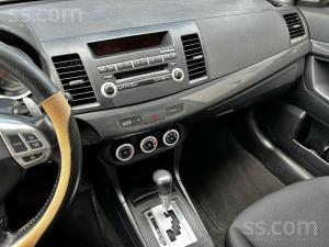 Mitsubishi Lancer 2009 Rīga, ar dzinēja tilpumu 1.80 L un nobraukumu 153 tūkst. km par 2300 €, foto 14 vietnē AUTOMOTO.COM.LV