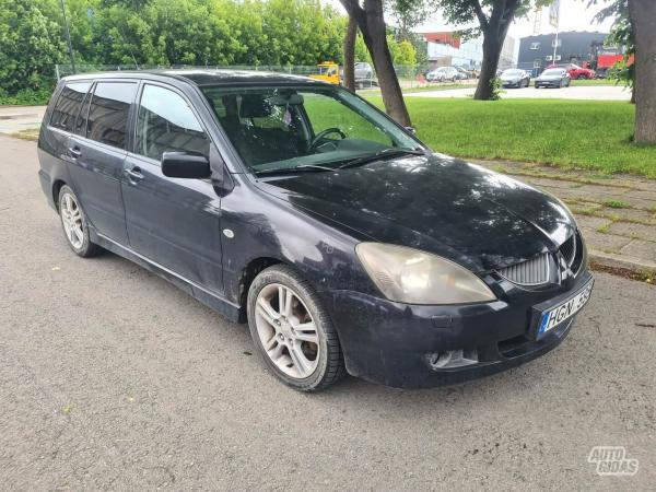 Mitsubishi Lancer 2001 in Klaipeda, with an engine capacity of 1.80 L and mileage of 329 thousand km for 650 €, photo 1 on AUTOMOTO.COM.LV