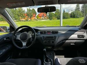 Mitsubishi Lancer 2004 in Kelme, with an engine capacity of 1.70 L and mileage of 156 thousand km for 2000 €, photo 10 on AUTOMOTO.COM.LV