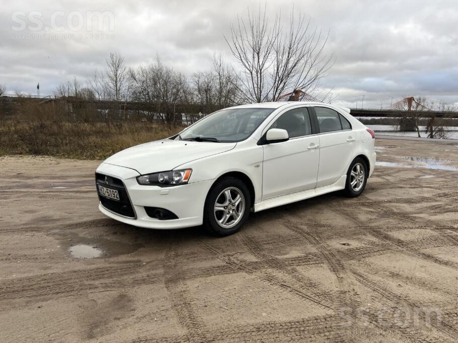 White Mitsubishi Lancer 2012 in Riga, with an engine capacity of 1.80 L and mileage of 217 thousand km for 6000 €, photo 3 on AUTOMOTO.COM.LV