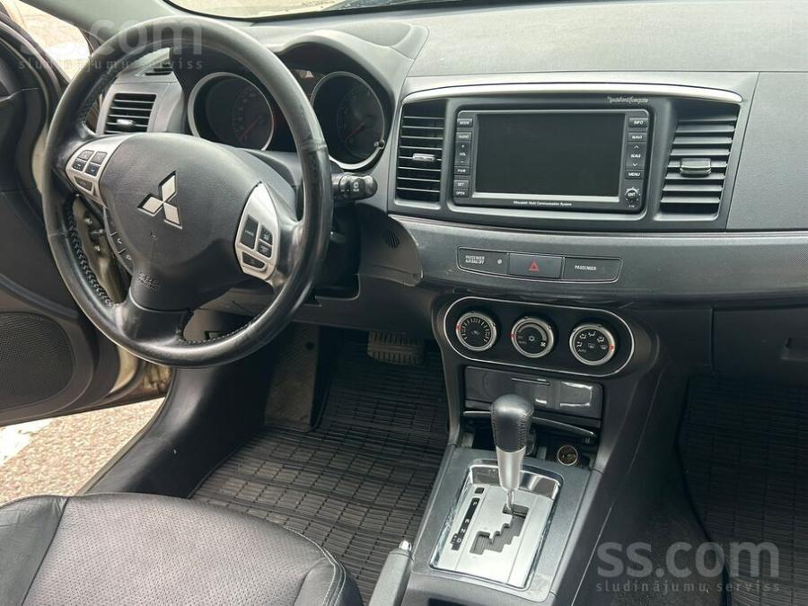 Dzeltens Mitsubishi Lancer 2009 Rīga, ar dzinēja tilpumu 1.80 L un nobraukumu 268 tūkst. km par 3000 €, foto 6 vietnē AUTOMOTO.COM.LV