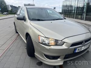 Dzeltens Mitsubishi Lancer 2008 Rīga, ar dzinēja tilpumu 1.80 L un nobraukumu 382 tūkst. km par 2000 €, foto 5 vietnē AUTOMOTO.COM.LV