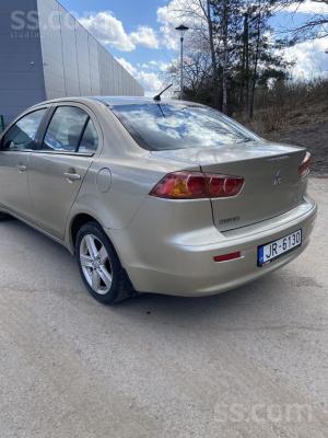 Dzeltens Mitsubishi Lancer 2010 Jūrmala, ar dzinēja tilpumu 2.00 L un nobraukumu 369 tūkst. km par 2350 €, foto 5 vietnē AUTOMOTO.COM.LV