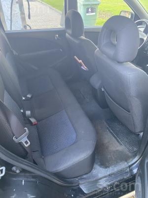 Melns Mitsubishi Outlander 2006 Liepāja, ar dzinēja tilpumu 2.40 L un nobraukumu 279 tūkst. km par 2000 €, foto 14 vietnē AUTOMOTO.COM.LV