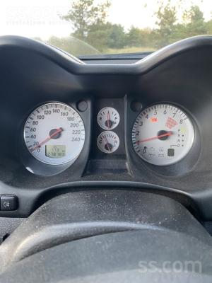 Melns Mitsubishi Outlander 2006 Liepāja, ar dzinēja tilpumu 2.40 L un nobraukumu 279 tūkst. km par 2000 €, foto 20 vietnē AUTOMOTO.COM.LV