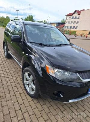 Melns Mitsubishi Outlander 2007 Valmiera, ar dzinēja tilpumu 2.00 L un nobraukumu 349 tūkst. km par 4000 €, foto 7 vietnē AUTOMOTO.COM.LV