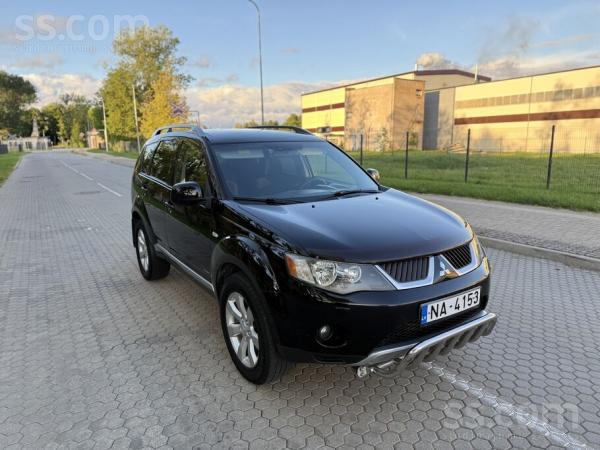Melns Mitsubishi Outlander 2007 Jēkabpils, ar dzinēja tilpumu 2.00 L un nobraukumu 322 tūkst. km par 2500 €, foto 1 vietnē AUTOMOTO.COM.LV