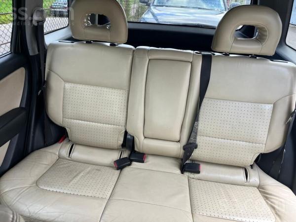 Melns Mitsubishi Outlander 2007 Rīga, ar dzinēja tilpumu 2.40 L un nobraukumu 287 tūkst. km par 1400 €, foto 9 vietnē AUTOMOTO.COM.LV