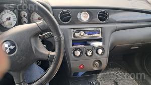 Melns Mitsubishi Outlander 2007 Rīga, ar dzinēja tilpumu 2.40 L un nobraukumu 262 tūkst. km par 1000 €, foto 5 vietnē AUTOMOTO.COM.LV