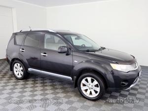 Melns Mitsubishi Outlander 2008 Tallina, ar dzinēja tilpumu 2.00 L un nobraukumu 317 tūkst. km par 2499 €, foto  vietnē AUTOMOTO.COM.LV