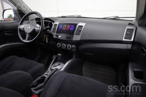 Melns Mitsubishi Outlander 2008 Rīga, ar dzinēja tilpumu 2.40 L un nobraukumu 0 tūkst. km par 2995 €, foto 10 vietnē AUTOMOTO.COM.LV