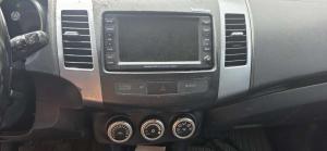 Melns Mitsubishi Outlander 2008 Utena, ar dzinēja tilpumu 2.18 L un nobraukumu 420 tūkst. km par 2200 €, foto 10 vietnē AUTOMOTO.COM.LV