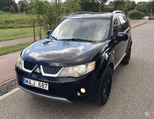 Melns Mitsubishi Outlander 2008 Viļņa, ar dzinēja tilpumu 2.18 L un nobraukumu 306 tūkst. km par 3950 €, foto  vietnē AUTOMOTO.COM.LV