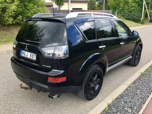 Melns Mitsubishi Outlander 2008 Viļņa, ar dzinēja tilpumu 2.18 L un nobraukumu 306 tūkst. km par 3950 €, foto 6 vietnē AUTOMOTO.COM.LV
