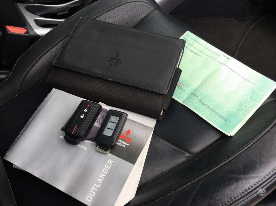 Melns Mitsubishi Outlander 2008 Viļņa, ar dzinēja tilpumu 2.18 L un nobraukumu 306 tūkst. km par 3950 €, foto 18 vietnē AUTOMOTO.COM.LV