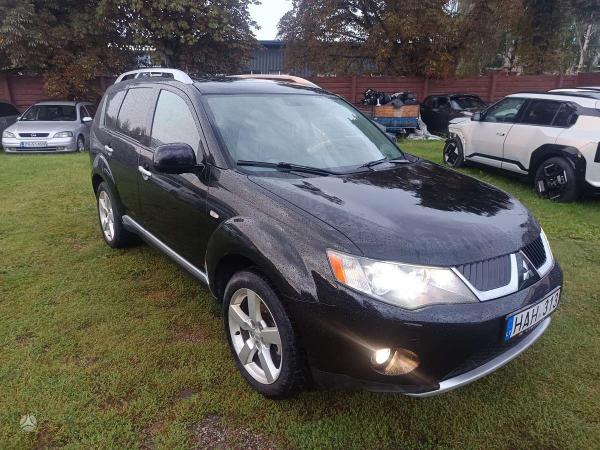 Melns Mitsubishi Outlander 2008 Marijampole, ar dzinēja tilpumu 2.20 L un nobraukumu 310 tūkst. km par 2799 €, foto 8 vietnē AUTOMOTO.COM.LV