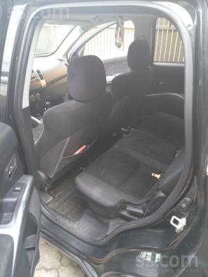 Melns Mitsubishi Outlander 2008 Rīga, ar dzinēja tilpumu 2.00 L un nobraukumu 310 tūkst. km par 2700 €, foto 3 vietnē AUTOMOTO.COM.LV